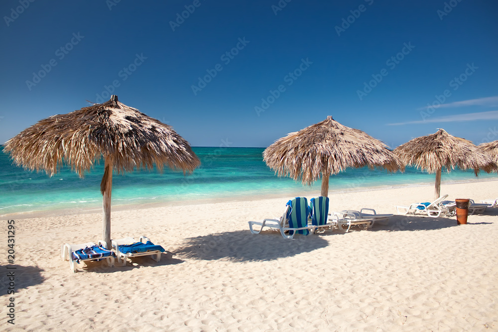 Beautiful tropical beach at the Caribbean island Stock Photo | Adobe Stock