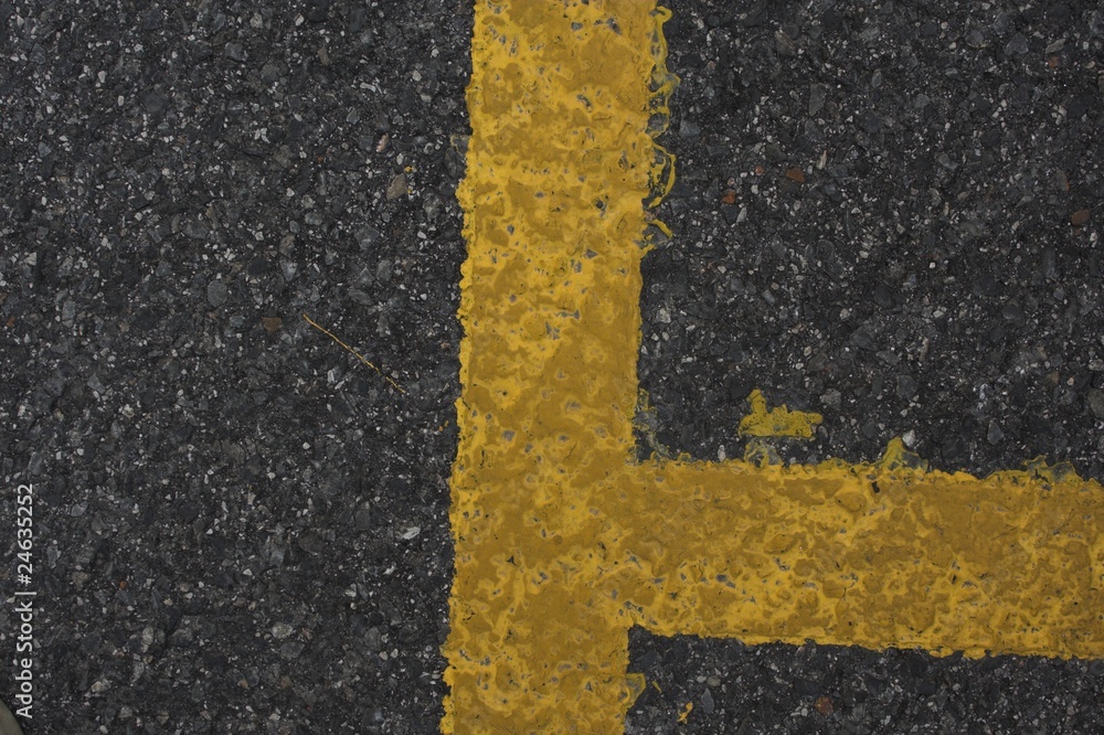 lineas de delimitacion Stock Photo | Adobe Stock