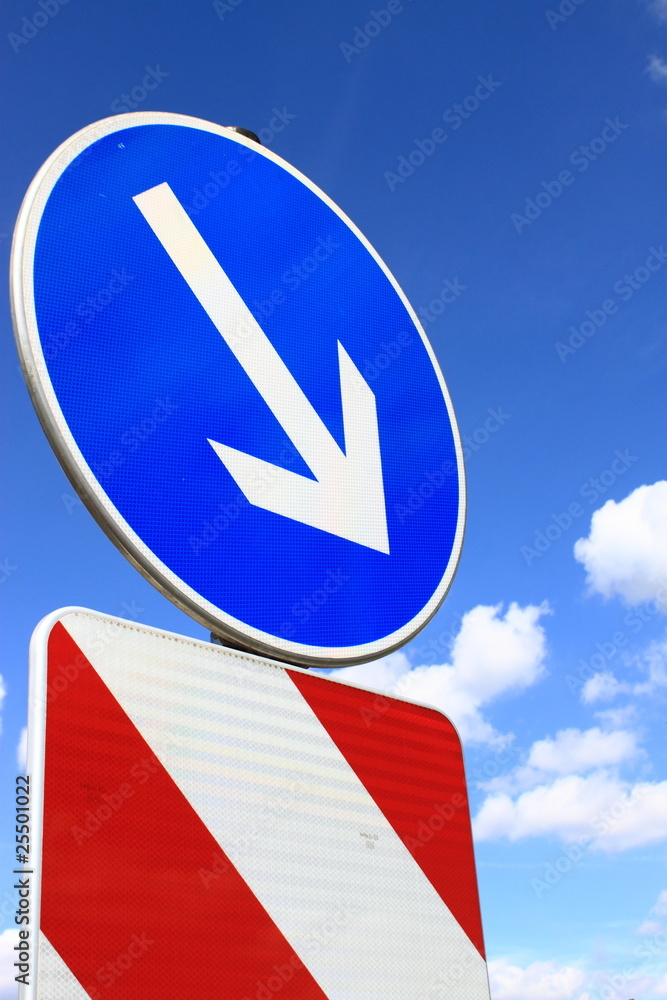 Verkehrszeichen in Deutschland "Hinterniss Umfahren". Stock Photo ...