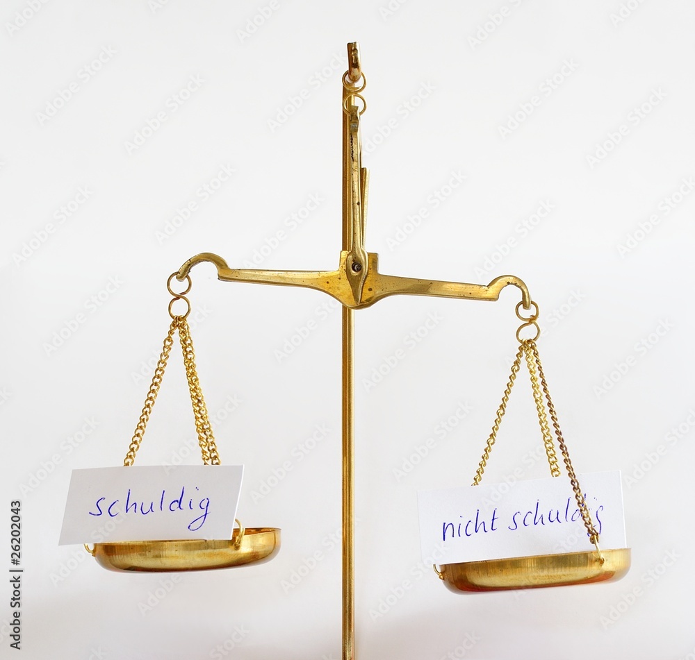 schuldig - nicht schuldig Stock-Foto | Adobe Stock