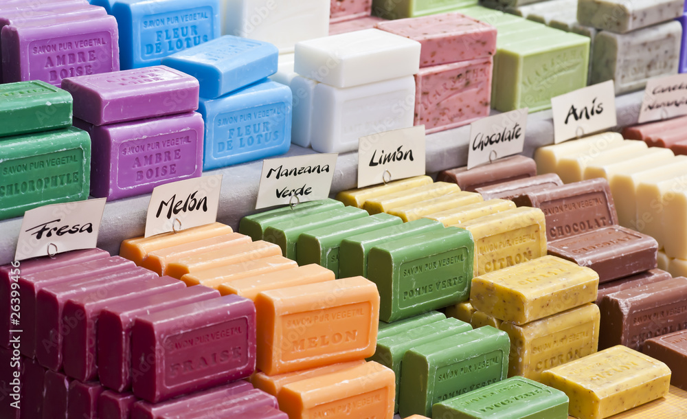 Bunte pflanzliche Seifen Stock Photo | Adobe Stock