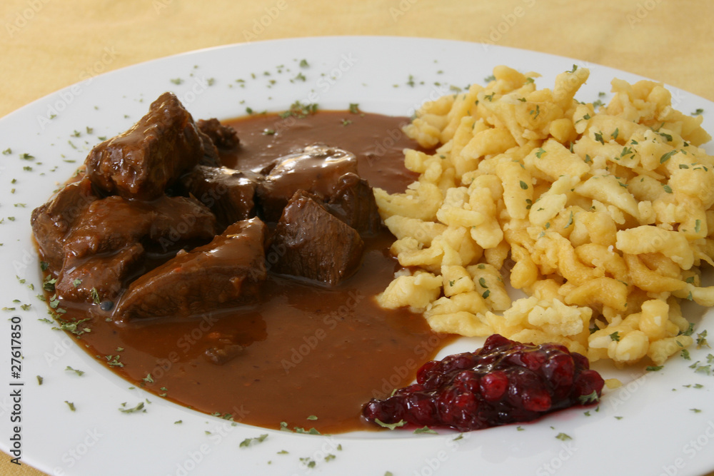 Hirschragout mit Spätzle Stock-Foto | Adobe Stock