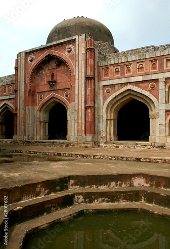 Jamali Kamali Masjid Haunted