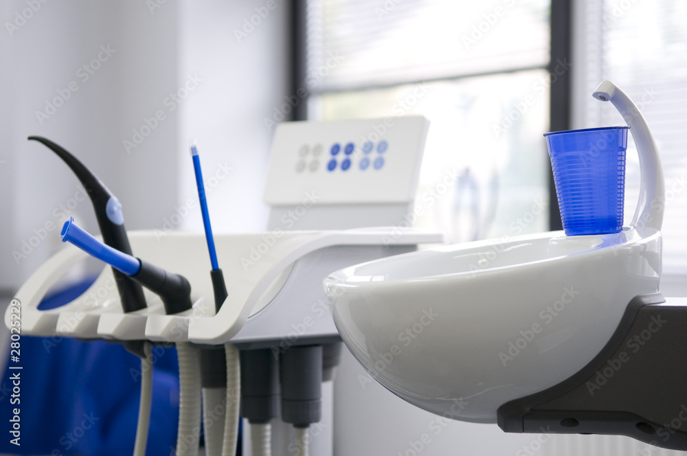 Zahnarzt Behandlungsstuhl Stock-Foto | Adobe Stock