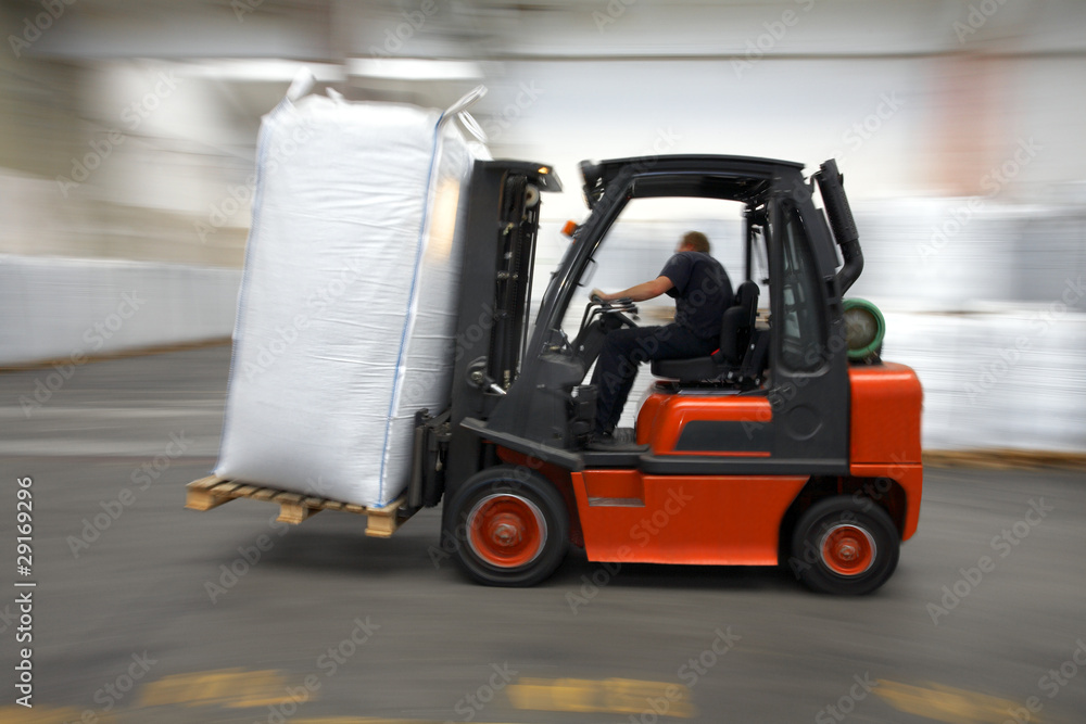 Gabelstapler Stock-Foto | Adobe Stock