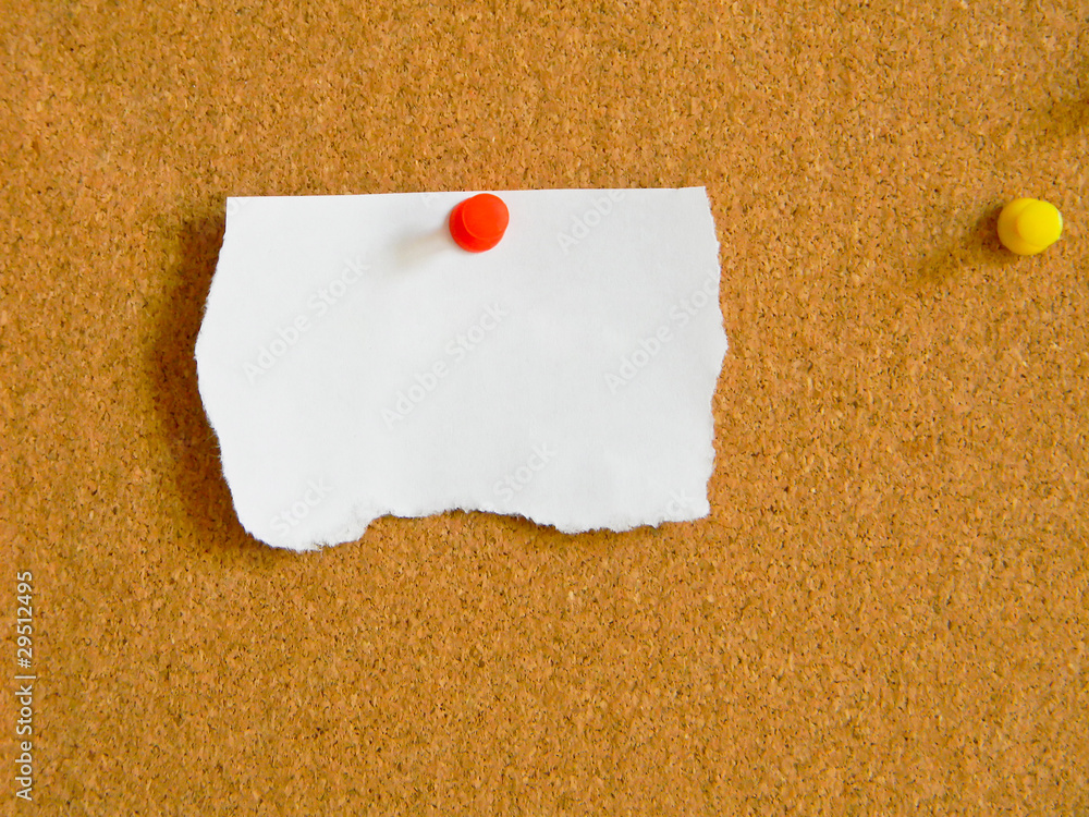 Zettel auf Pinnwand Stock-Foto | Adobe Stock