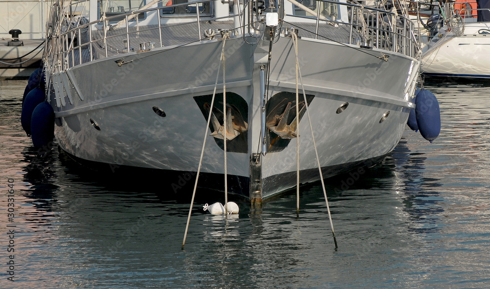 gray yacht Stock-Foto | Adobe Stock