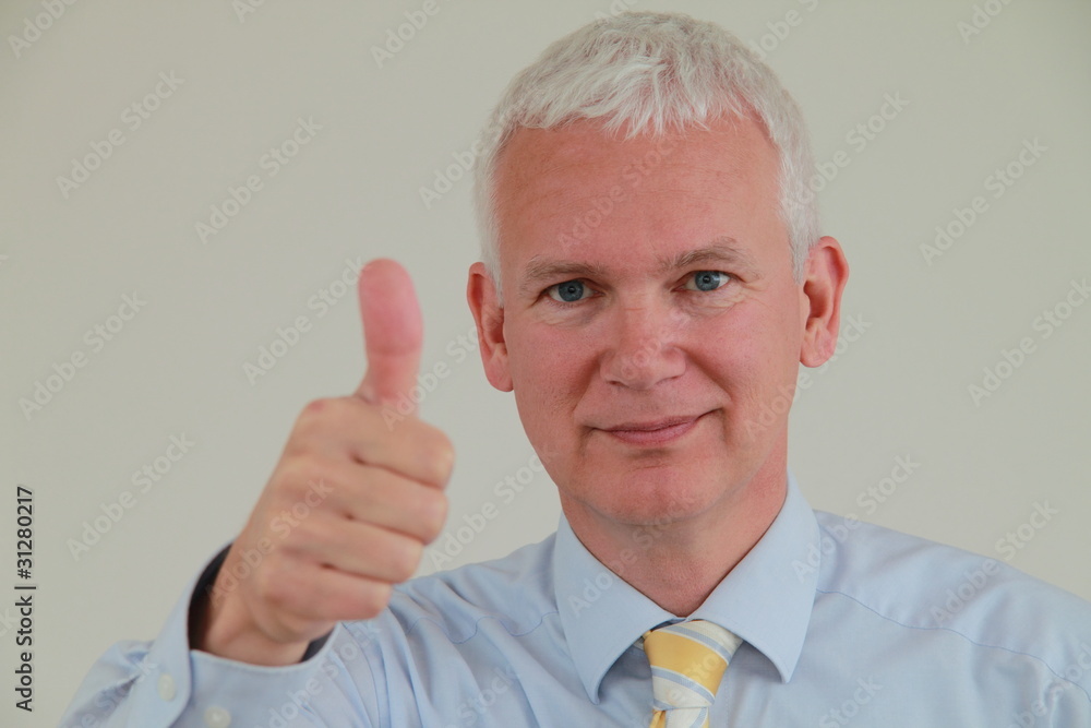 daumen hoch Stock Photo | Adobe Stock