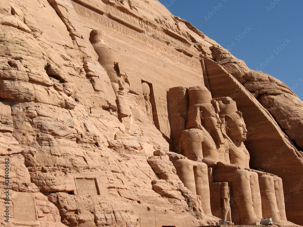 Foto de Façade du grand temple d'Abou Simbel do Stock | Adobe Stock