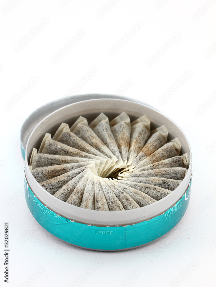 Kautabak Snus Stock-Foto | Adobe Stock
