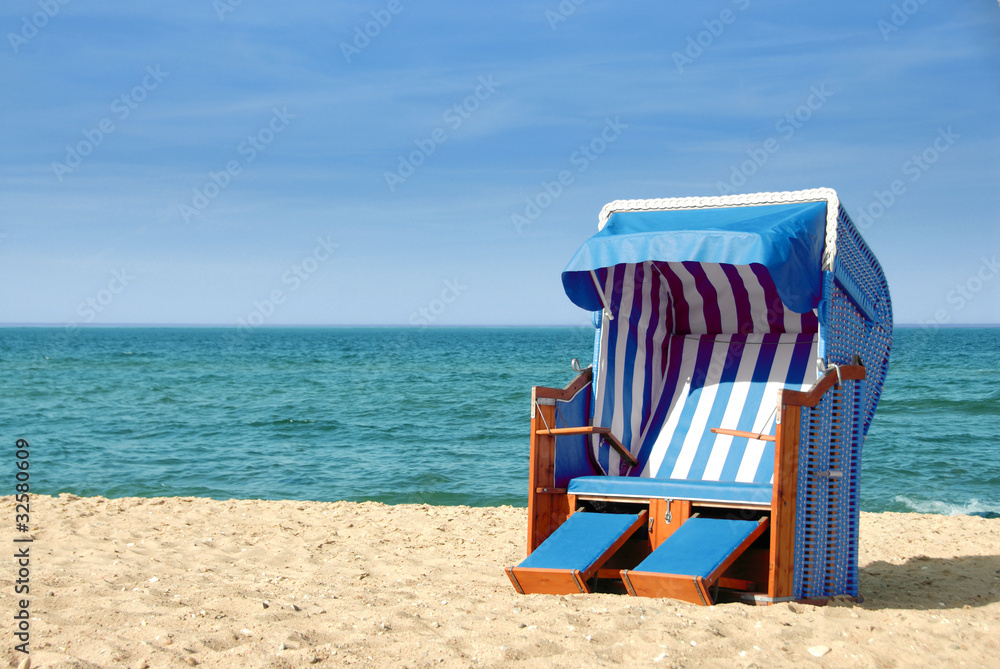 Strandkorb am Meer 312 Stock-Foto | Adobe Stock