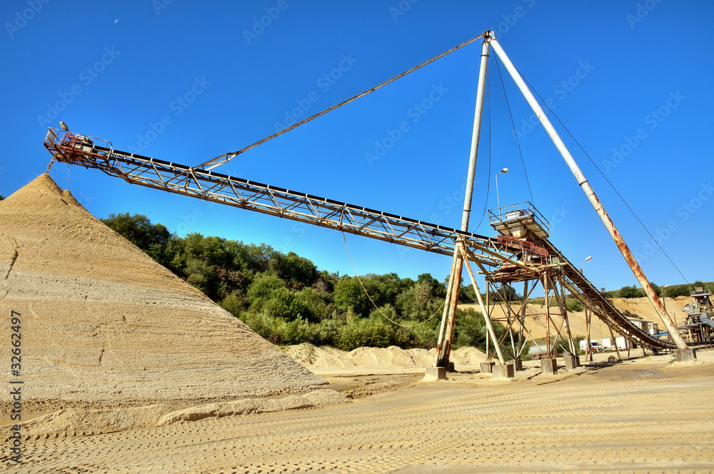 Carrière d'extraction de sable Photos | Adobe Stock