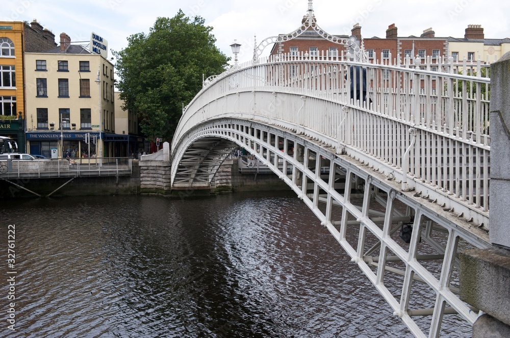 Poster Half Penny Bridge, Dublin – Wall Art | UkPosters