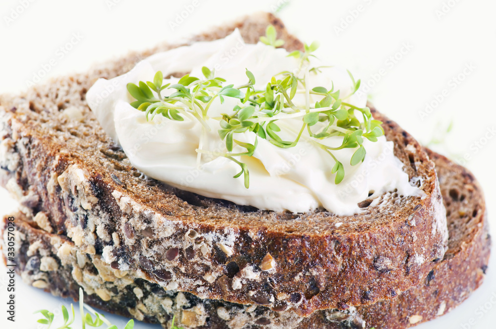 Brot mit Quark und Kresse Stock Photo | Adobe Stock
