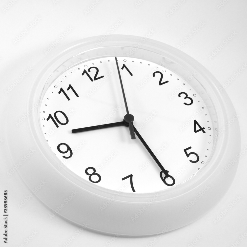 9 30 Uhr Stock Foto Adobe Stock