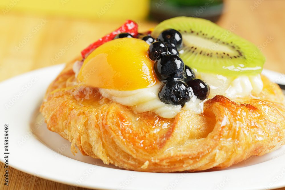 Obstplunder Stock-Foto | Adobe Stock