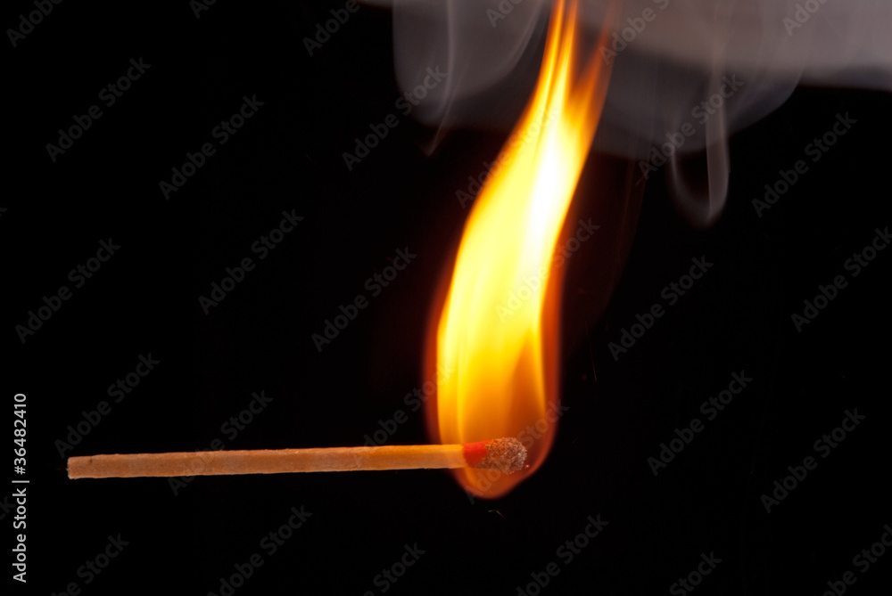 brennendes Streichholz Stock-Foto | Adobe Stock