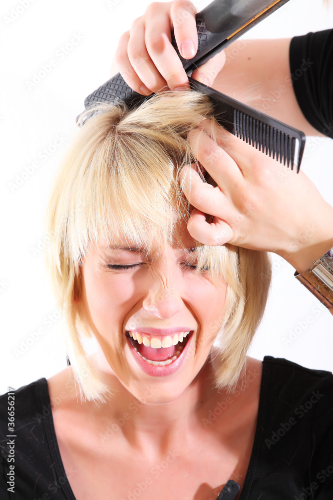 friseurin frisiert Stock-Foto | Adobe Stock