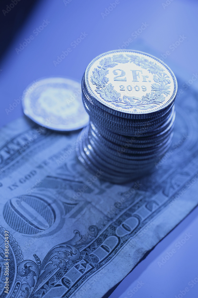 Schweizer Franken, US Dollar, Geld, Stock Photo | Adobe Stock