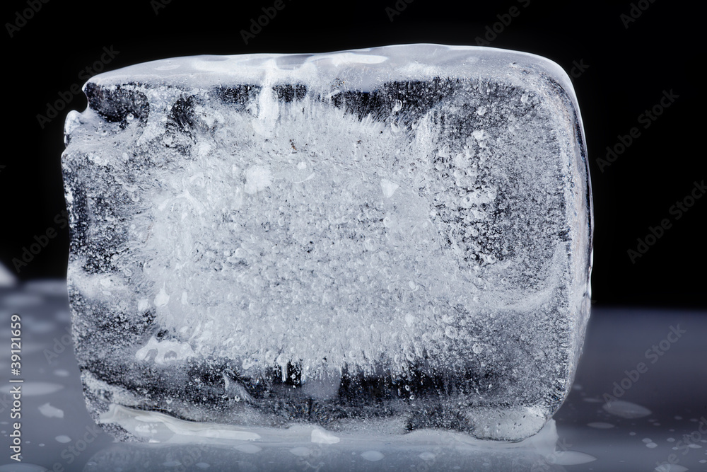 Eisblock Stock-Foto | Adobe Stock