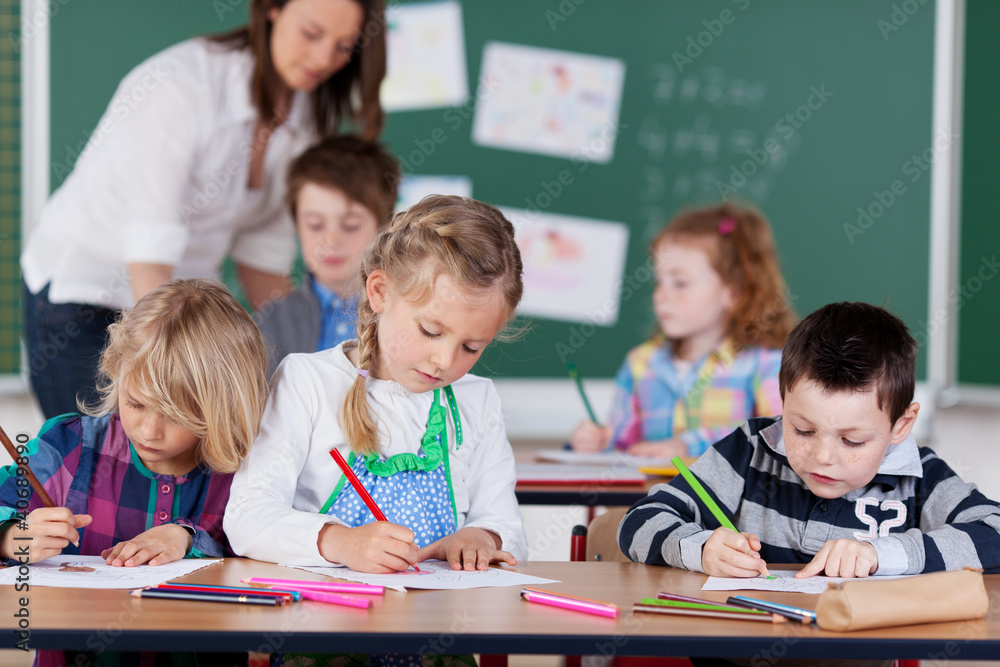 schüler im klassenzimmer Stock Photo | Adobe Stock
