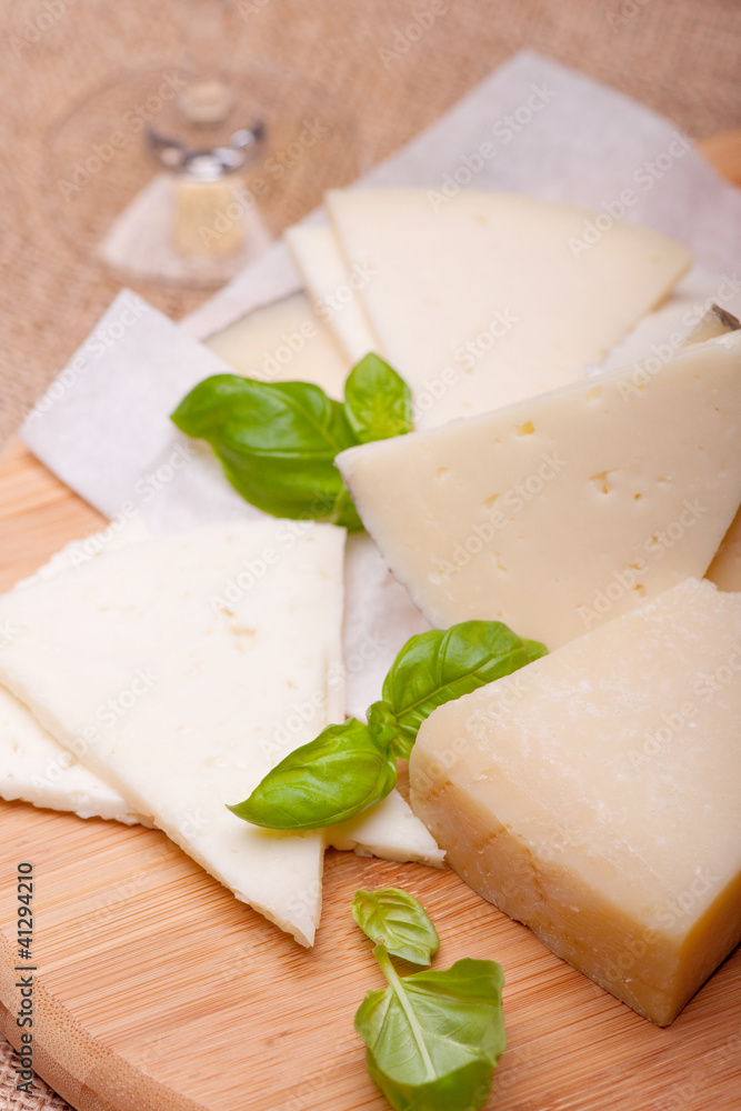 Różne rodzaje sera Stock Photo | Adobe Stock