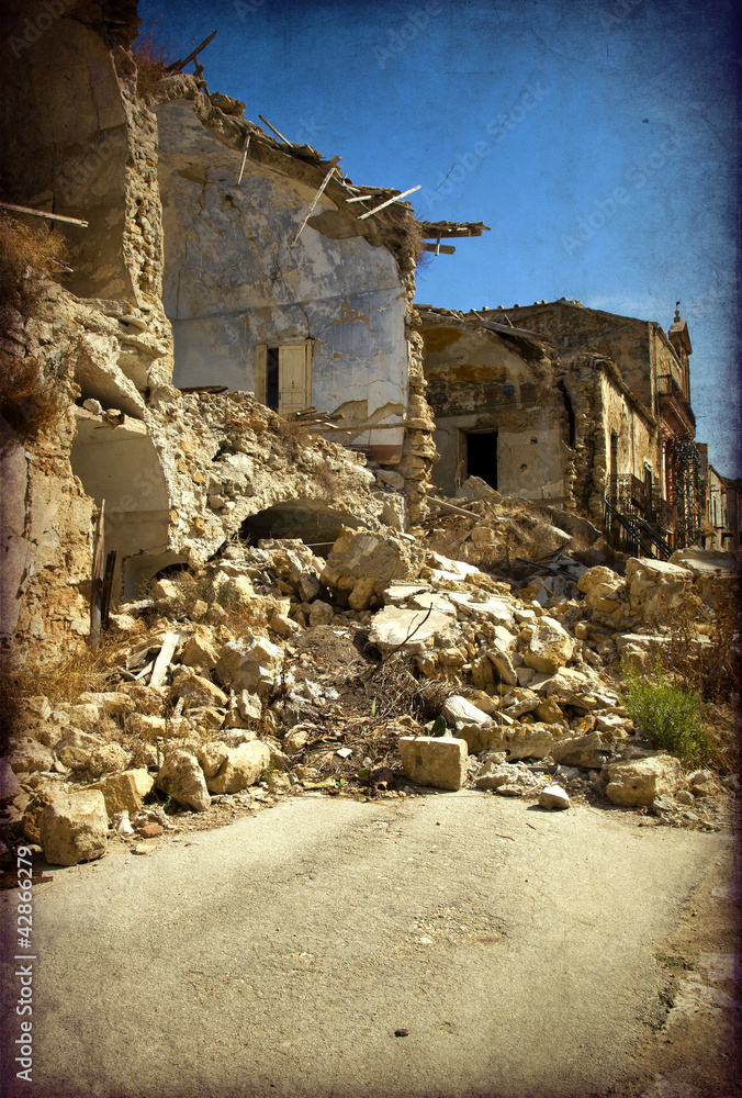 Building collapse, destruction, earthquake Stock Photo | Adobe Stock