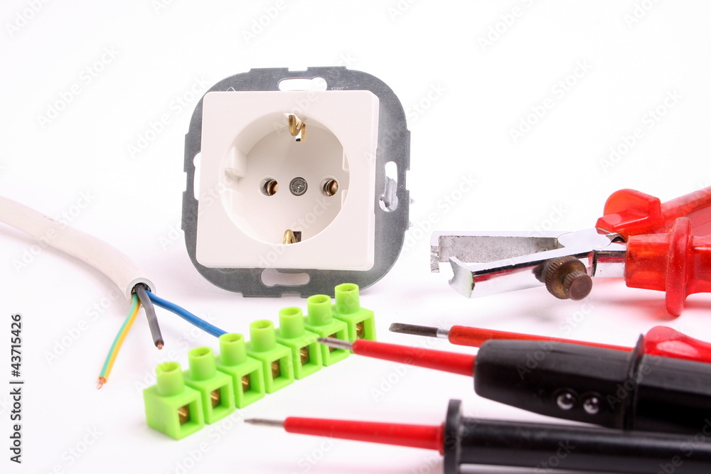 Werkzeug für Elektriker Stock-Foto | Adobe Stock