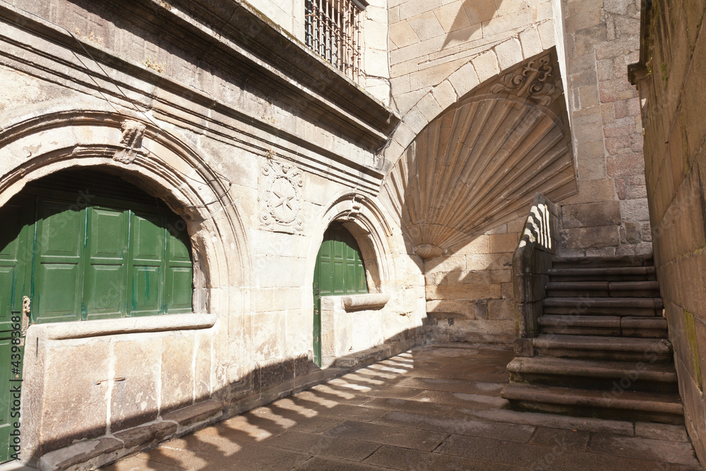 Concha en la piedra de la Catedral de Santiago de Compostela Stock ...