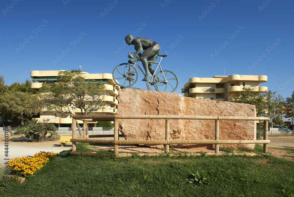 monumento Stock Photo | Adobe Stock