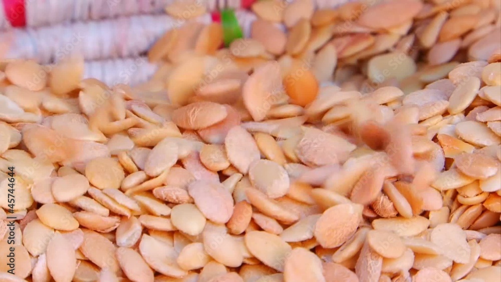 Argane soin graines, Argane extraction huile vegetale façons ...
