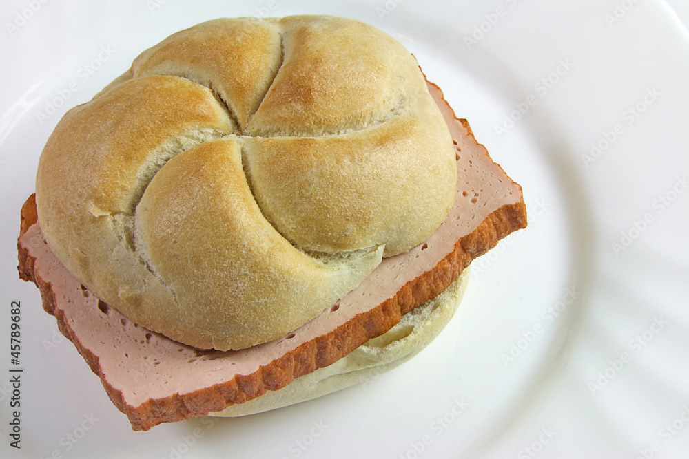 Leberkäs-Semmel 01 Stock-Foto | Adobe Stock