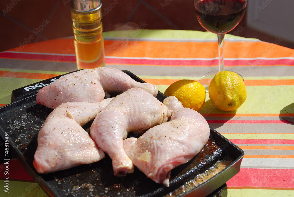 CUARTOS TRASEROS DE POLLO A LA PLANCHA Stock Photo | Adobe Stock