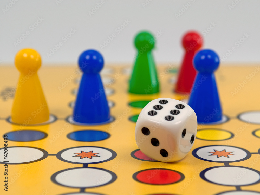 Würfelspiel Stock-Foto | Adobe Stock