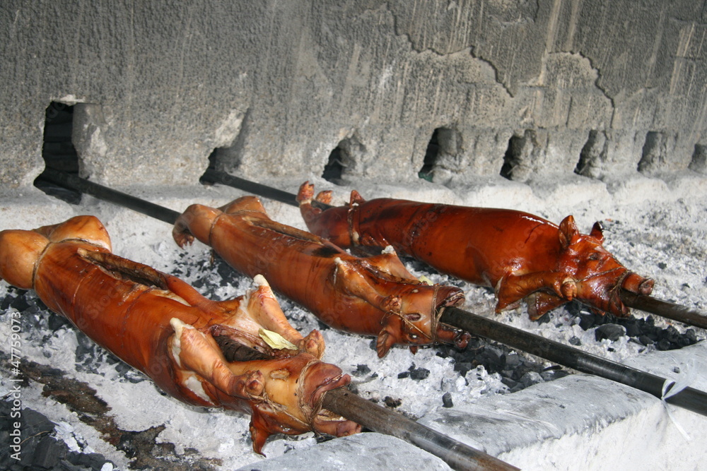 Lechon in un negozio di Manila Stock Photo | Adobe Stock
