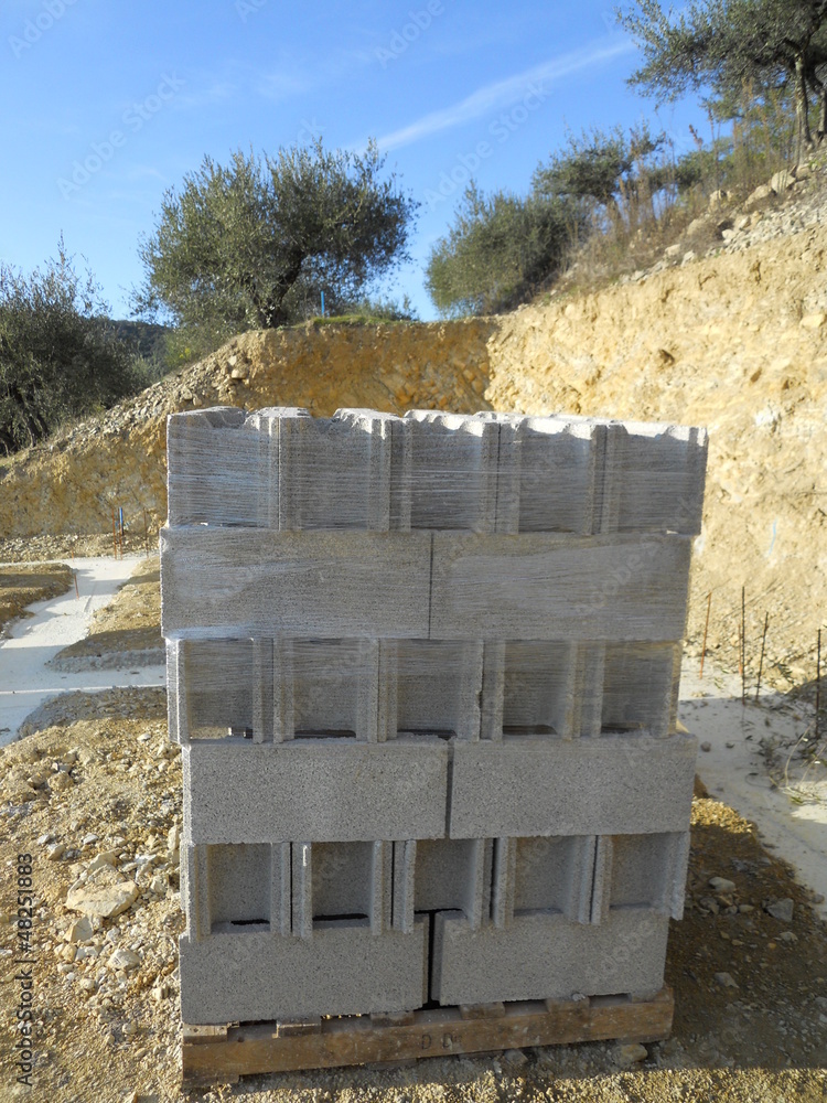 parpaings Stock Photo | Adobe Stock