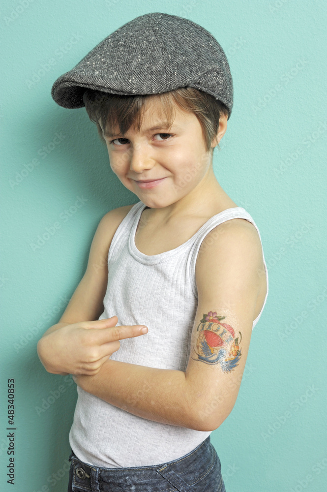 Cooler Junge mit Tattoo Stock-Foto | Adobe Stock