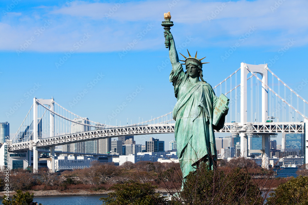 Rainbow Bridge and Odaiba Statue of Liberty Stock Photo | Adobe Stock