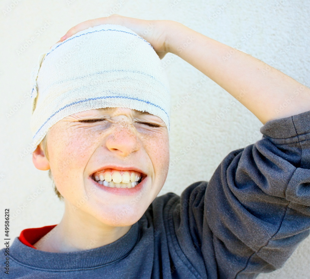 bandage à la tête,blessure Stock Photo | Adobe Stock