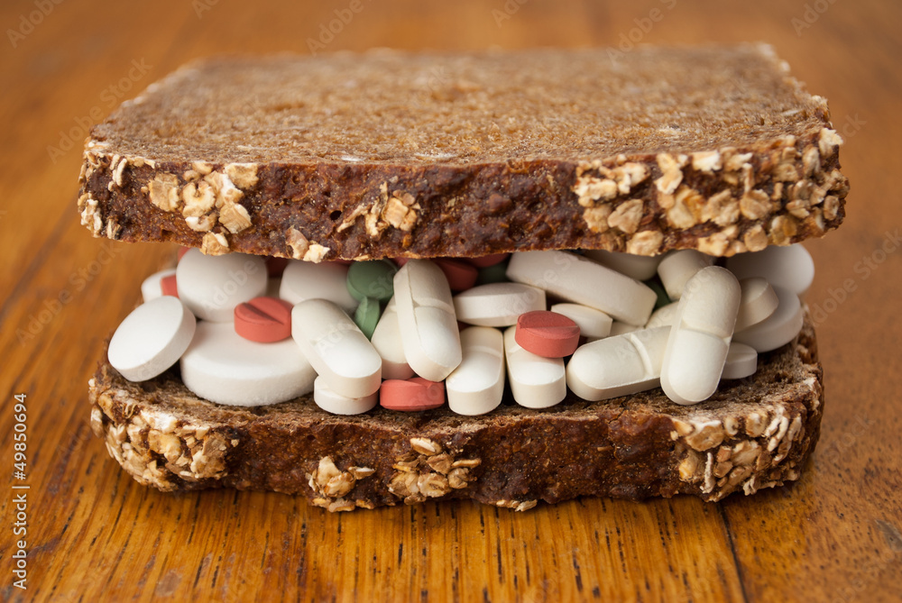 Plakat Daily bread - Drug sandwich – Obraz na Ścianę | Posters.pl