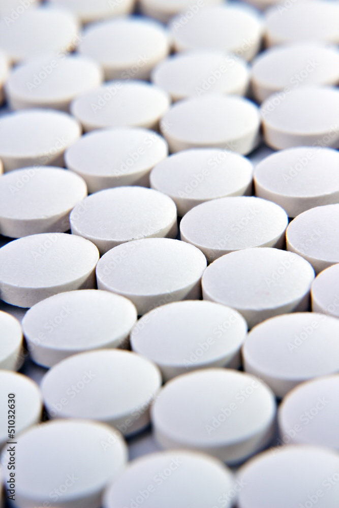 Weiße Tabletten Stock Photo | Adobe Stock