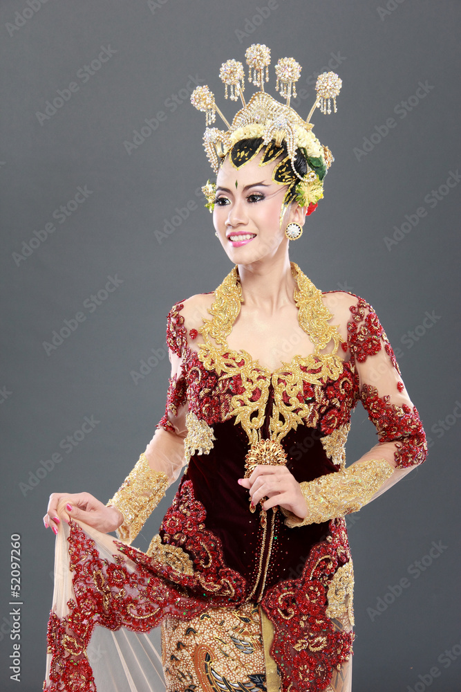 woman traditional wedding dress of java Stock Photo | Adobe Stock
