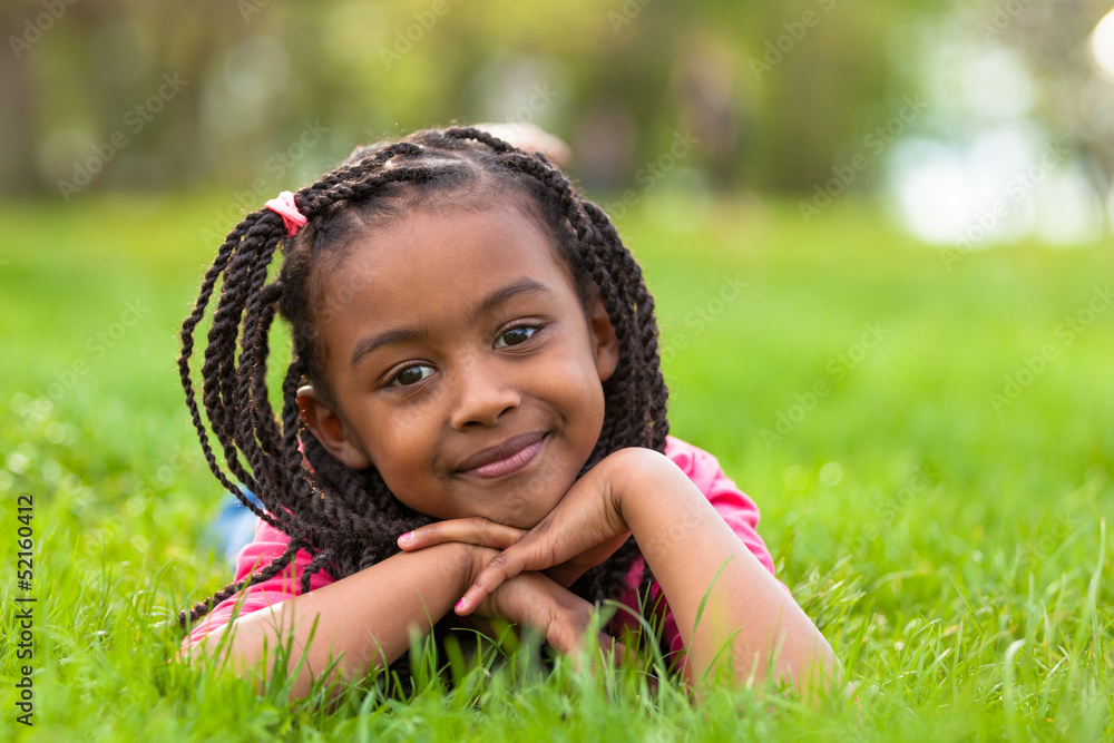 Outdoor portrait of a cute young black girl smiling - African pe Stock ...