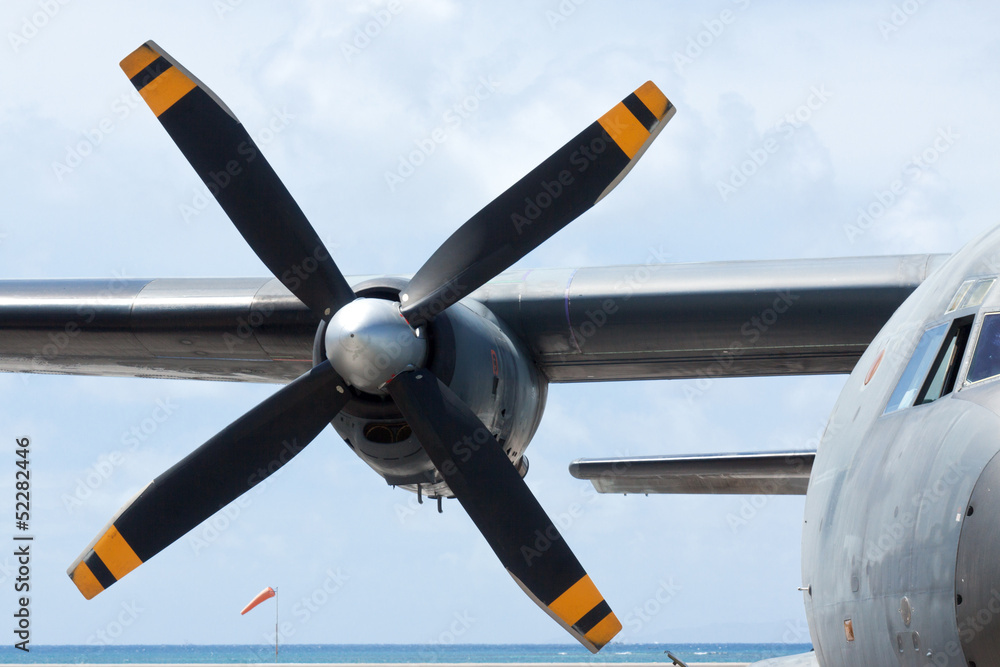 hélice de transall Photos | Adobe Stock