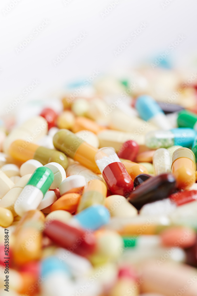 Medikamente, Pillen und Tabletten Stock Photo | Adobe Stock