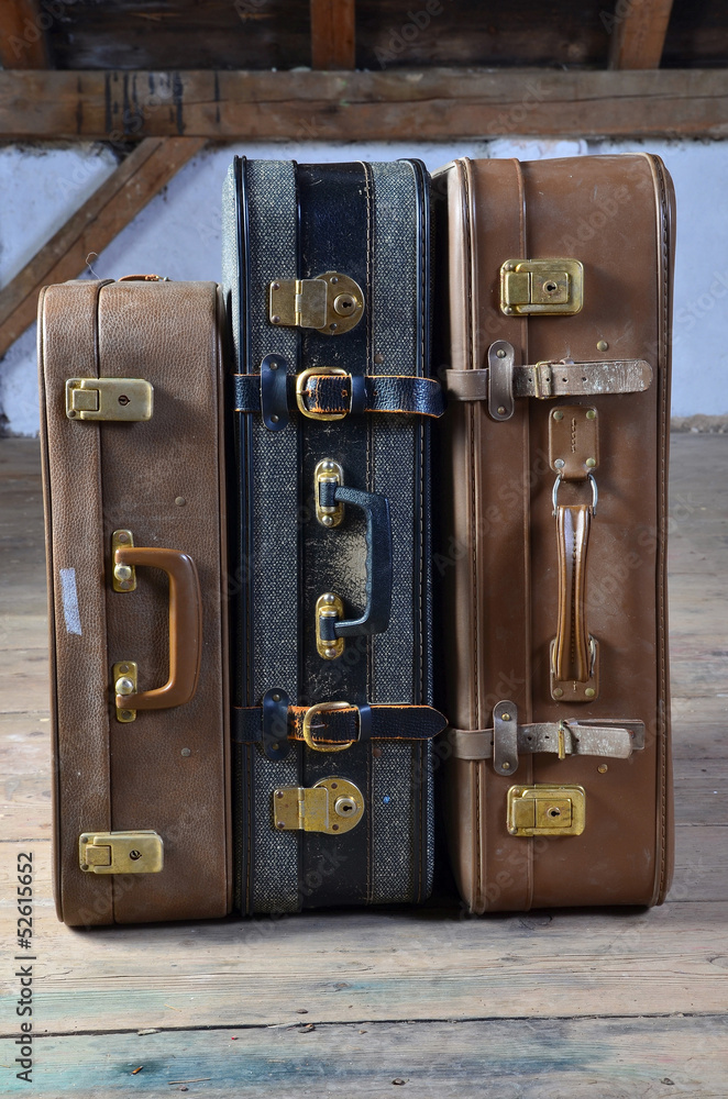 3 alte Koffer Nostalgie Stock Photo | Adobe Stock