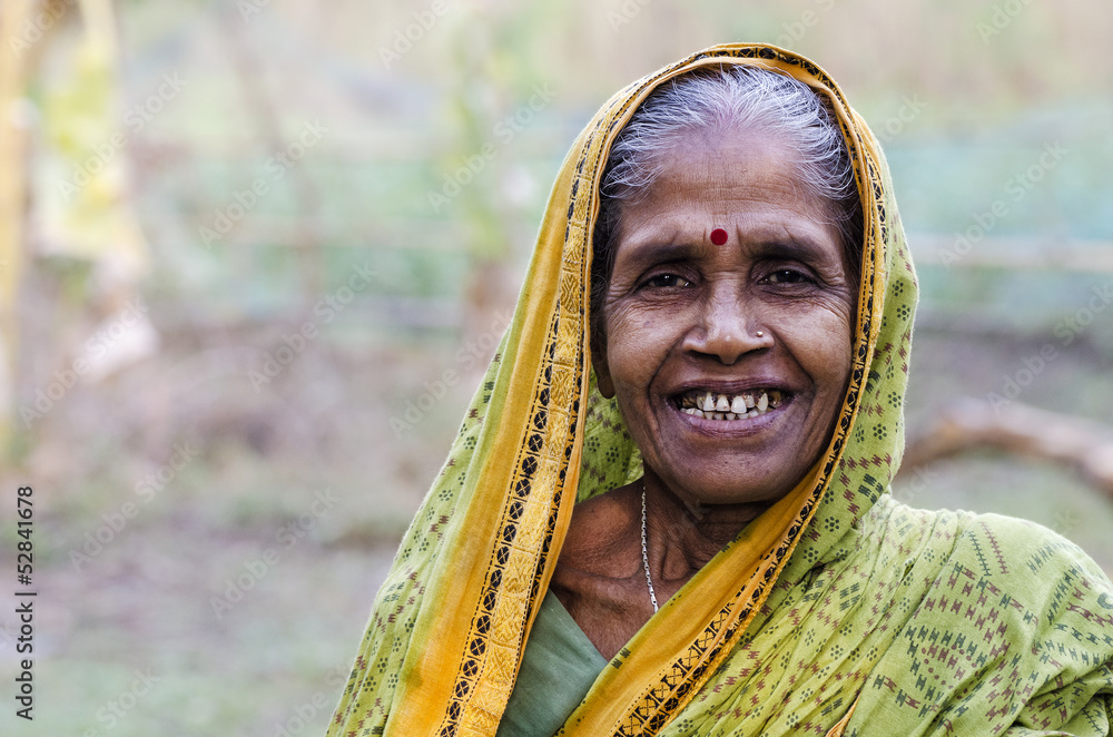 Poster Old Indian Woman – Wall Art | UkPosters