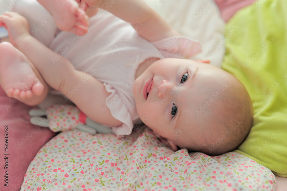 baby liegend Stock Photo | Adobe Stock