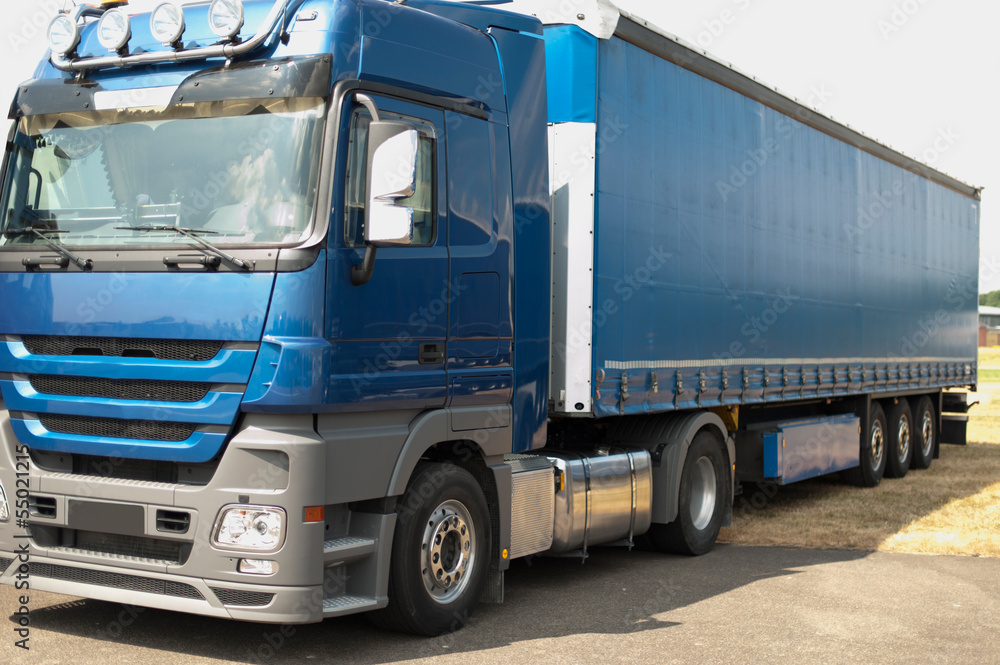 LKW Stock-Foto | Adobe Stock