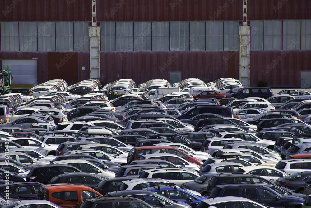Foto Stock Deposito auto | Adobe Stock
